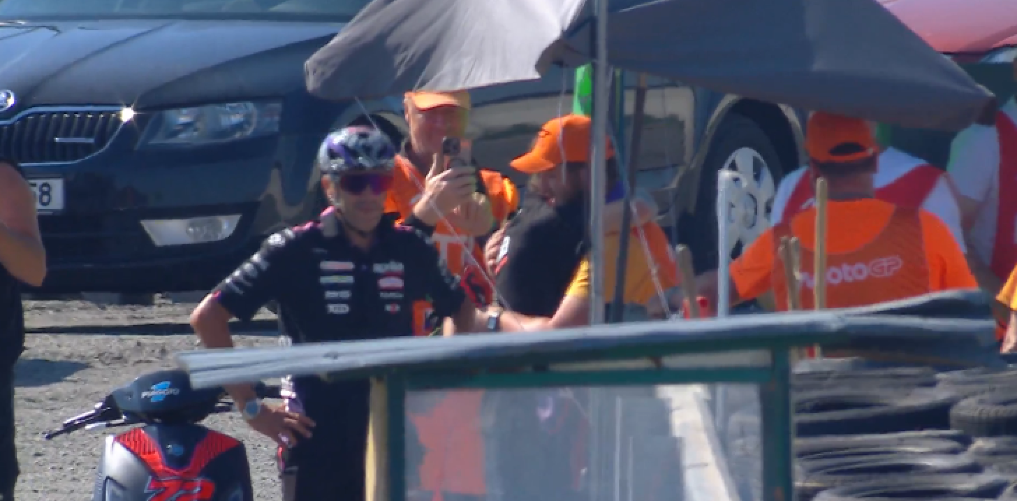MotoGP: de la tensión al abrazo: las sinceras disculpas de Bezzecchi ...