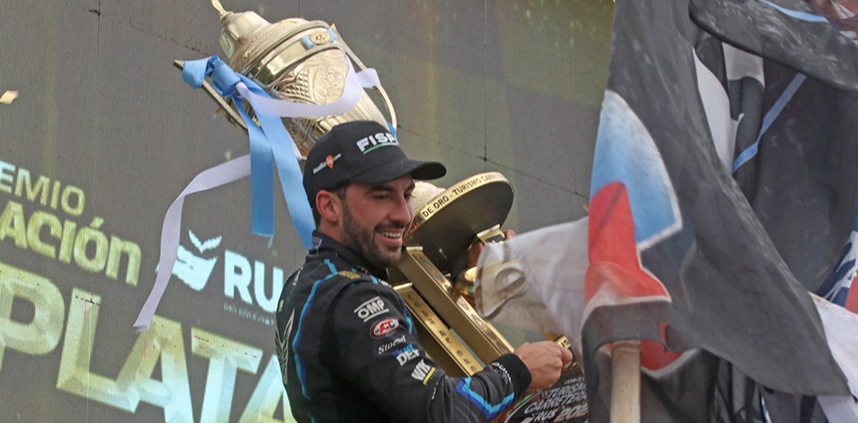 Tucci celebró la consagración de Santero y habló sobre su futuro en el ...