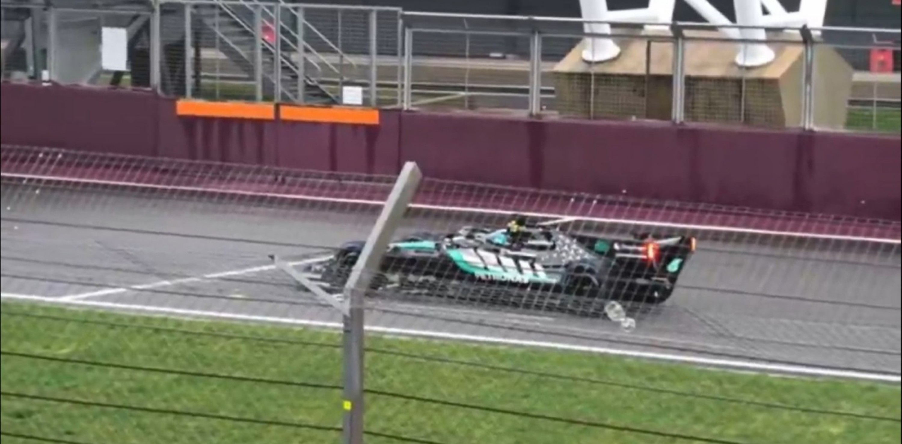 VIDEO: F1: ¡Brutal! Así rugió el W17 de Mercedes durante el filming day ...